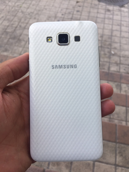 samsung grand max oq rang xolati zor srochna sotilvoti