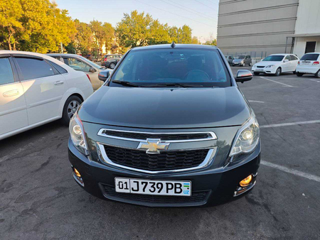 Cobalt avtomat mokriy asvalt 2020