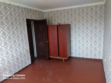 Продается своя 1 ком мирабадский район Парк Фуркат срочно