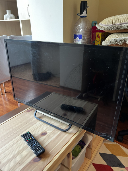 Телевизор Sony Bravia 35*