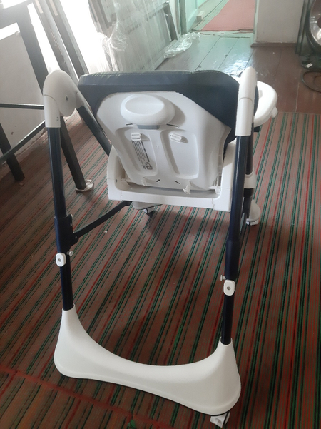 Karman baby ovqatlanadigan stulchik