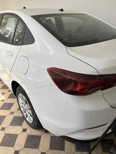 Chevrolet Onix 3LT MT orenda s vikupom