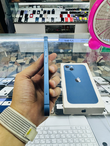 iPhone 13  128 gb ideal 93%