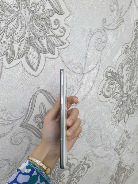 Телефон Samsung A52