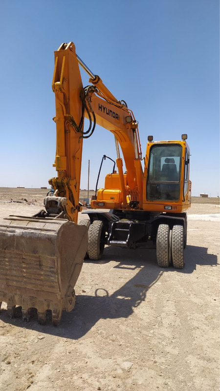 HYUNDAI                 1400.