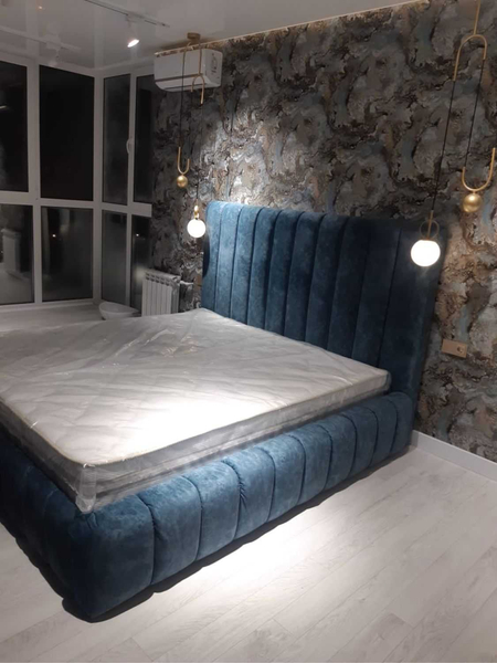 Кровать двуспальная продам