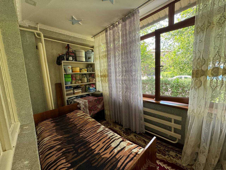 Эълон№4325  3 хонали ғиштли квартира.