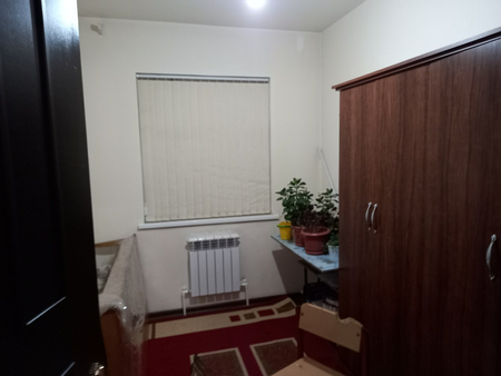 Arenda   ijaraga  3 xona samarqand  shahar  6  hammom yangi  dom