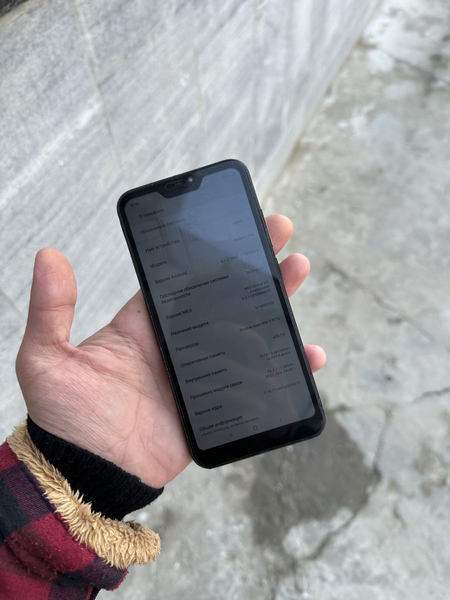Arzonga Redmi 6 pro 4/32gb global