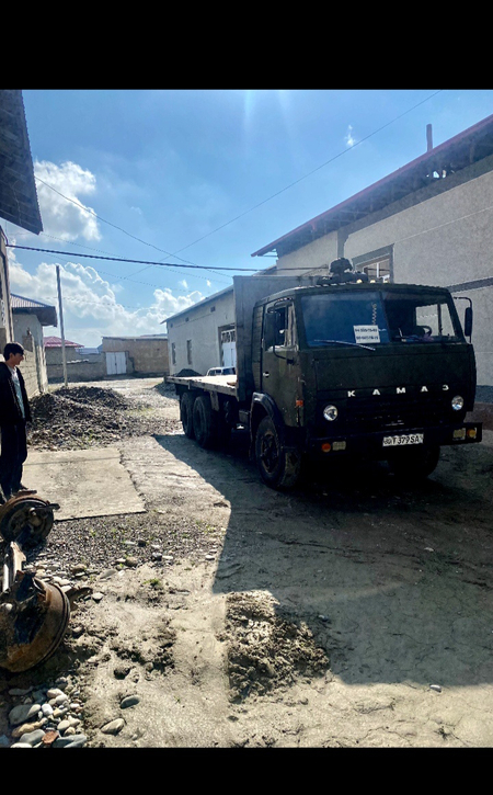 Kamaz bartavoy sotiladi