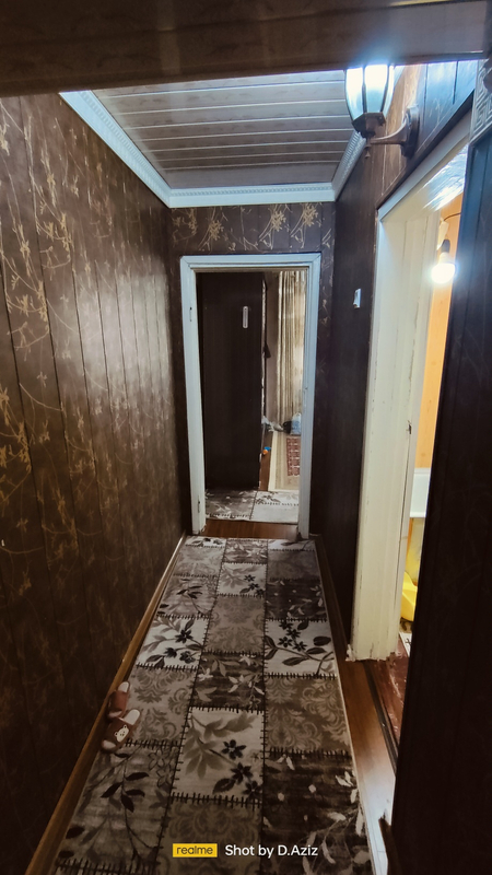Продам двух комнатную квартиру возле 21 школы