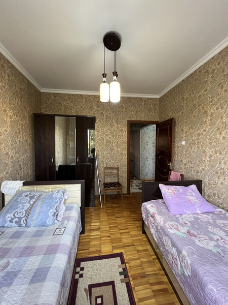 Срочно продается 3-х комн квартира в Куйлюк массив-5, 3/4/5
