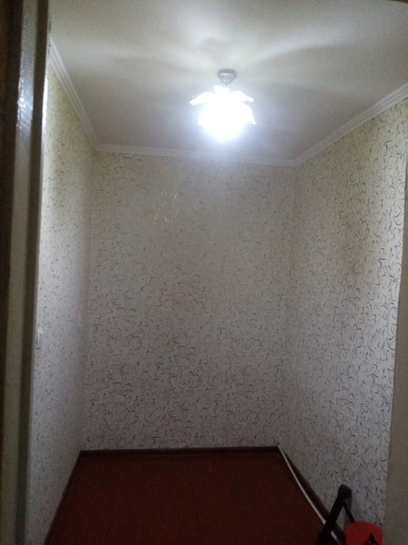 Сдам квартиру 3 комнатную на длительный срок 350$. Торг уместен