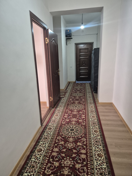 Аренда 2-х комнатной квартиры, 27-мкр Камолот дом, вдоль дороги,