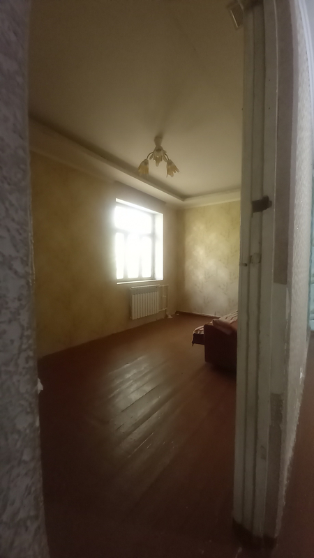 N -17 2/4/4  Продается квартира г.Чирчик район 1- mkrn 2×6 балкон