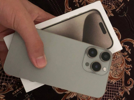 Iphone xr 15 Pro korpustda