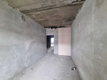 4х комнатная квартира на 4 этаже 125кв/м, в Самарканде