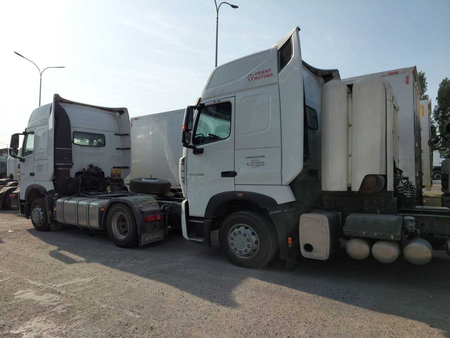 HOWO T7 yangi tyagach diesel model ikkita bakli full komplekt