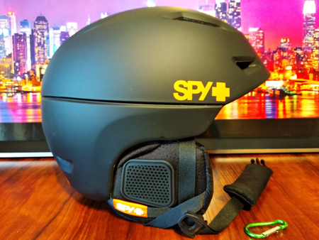 Лыжный шлем от бренда SPY