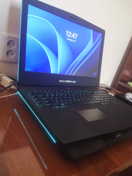 Alienware 17 r4 noutbuk satiladi