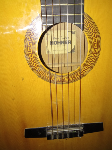 Guitar o\\\'rta sastayanida