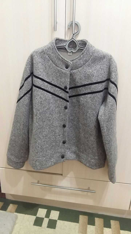 Продаются кардиган, плащ, безрукавка, куртка, пальто,