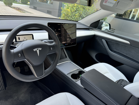 Tesla Modol Y duol motor Long Rej