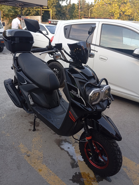 Moto Skuter Tank