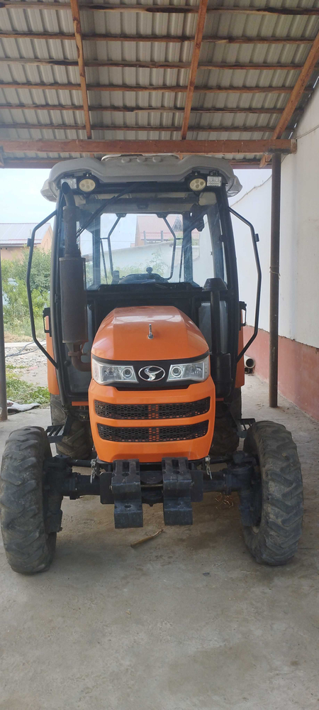 Traktor sotiladi holati zor