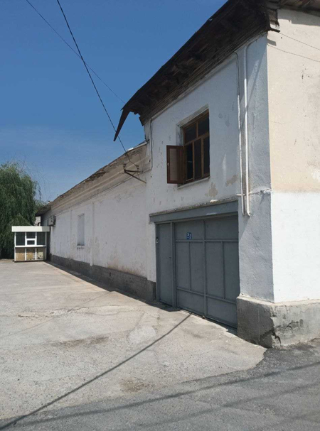 Tirsakobod(Dombiraobod qurilish mollari) mahallasida hovli sotiladi