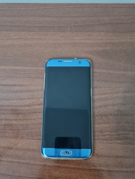 Продается ЛЕГЕНДАРНЫЙ Samsung S7 edge