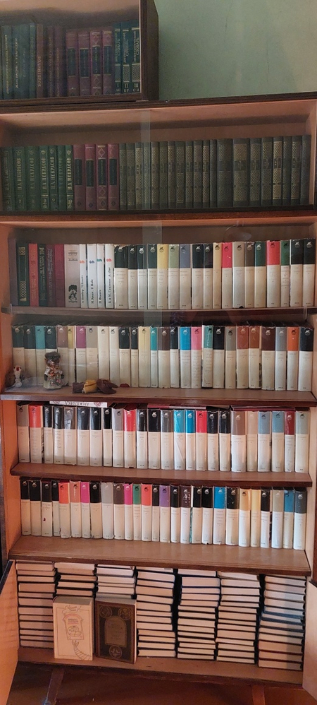 Книги. Художественная литература