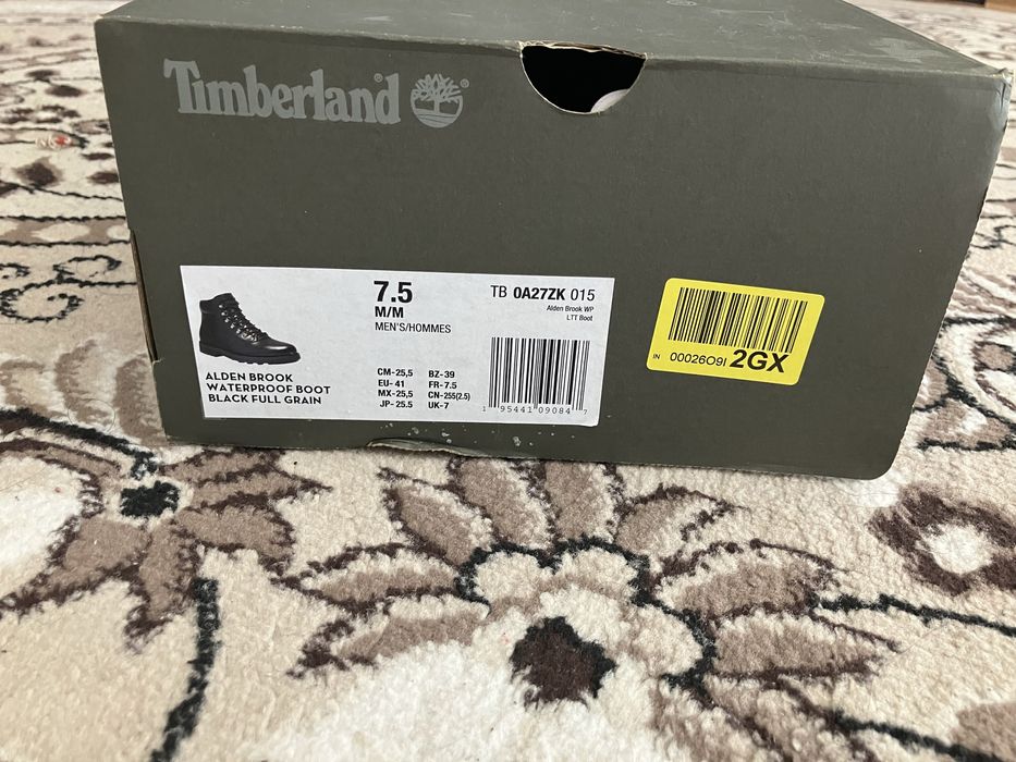 Кожаные зимние сапоги из Германии от фирмы Timberland.