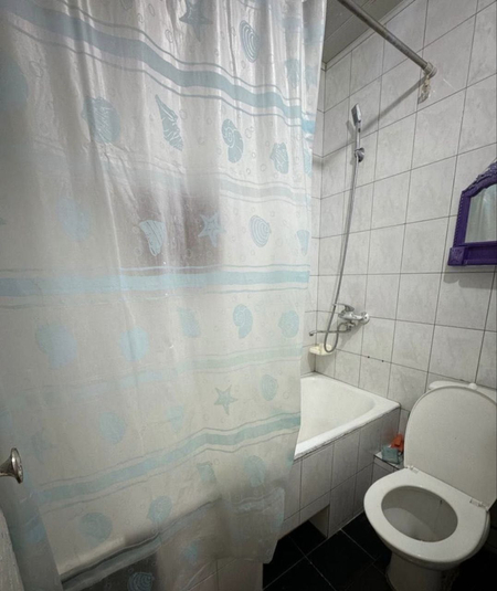 Продам 1/3/4 Буюк ипак йули Максим горький