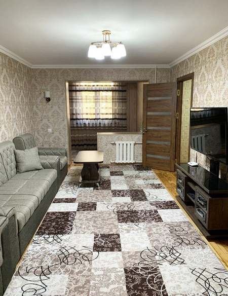 Чиланзар 8 2 комнатная 500