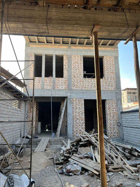 Uy qurib berish xizmati. Prorab xizmati. Ustalarimiz bor.