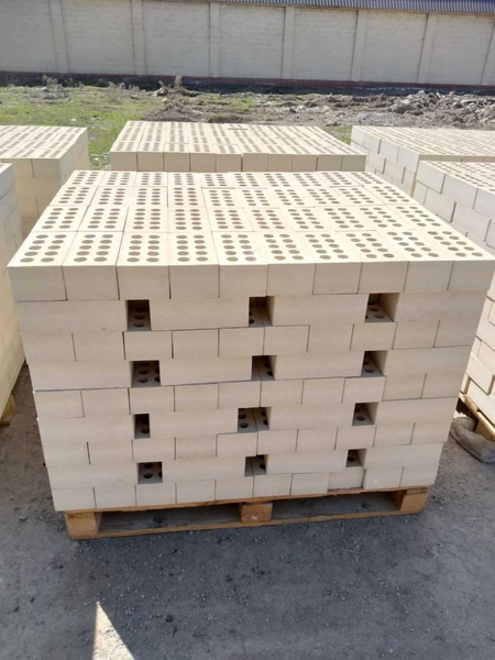 Sifatli giperpresslangan oblitsovka g'isht sotiladi 1500so'm