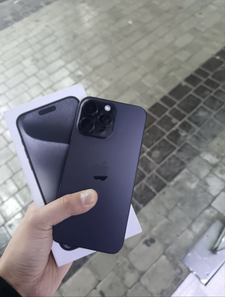 Iphone 15 Pro Max LLA black titanium