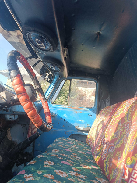 Gaz 53 sotiladi srochno