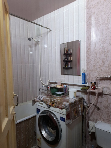 Продаётся 3 ехкомнатная квартира  в кирпичном доме в Киргилях