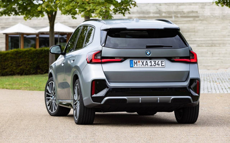 Gonzo Motors - BMW IX1 xDrive30 (full)