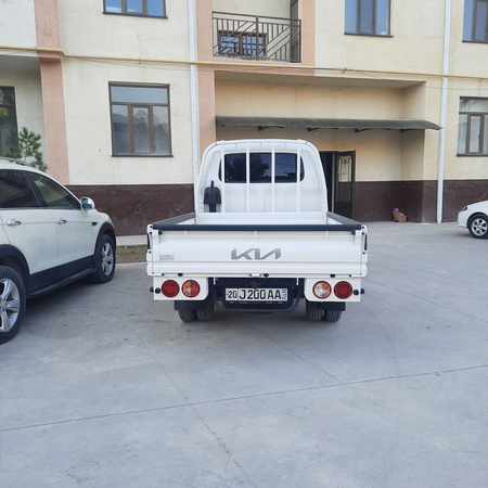 Киа бонго дабл сотилади