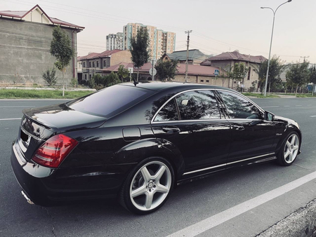 Mercedes Benz W221 5.5 AMG