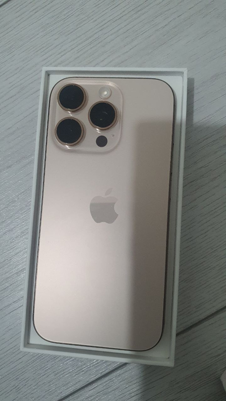 Iphone 16 Pro 256 Gb Desert Titanium yengi