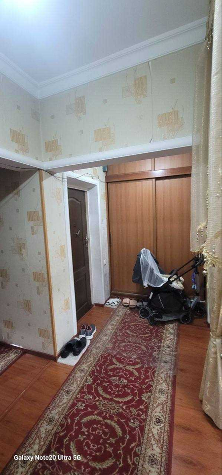 Срочно! Себзар 3х комнатная на 6 этаже, с площадью 70м2 Отдельный вход