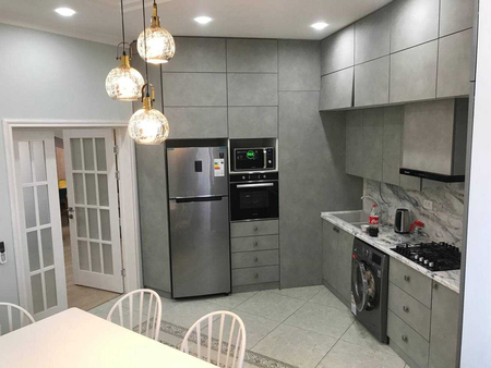 谷 125460 谷 Продается квартира в Яккасарайском районе [140 м²]