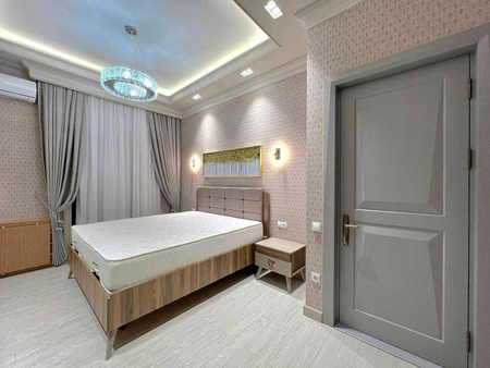 208* СРОЧНО 2шка Ц5, рядом Минор метро, напротив посольство Германии