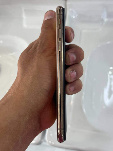 Продается Iphone XS GOLD