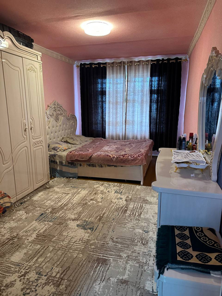 Kvartira sotiladi 3 xonali evro remont