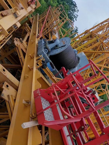 Булиб тулашга кран XCMG 6013-8